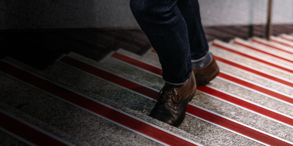 Carpet Runners vs. Aluminum Stair Treads | Amstep Products